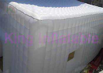 China Tienda inflable grande del cubo con la puerta para el banquete de boda o la feria profesional en venta