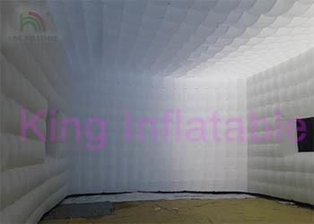 China Tienda inflable grande del cubo con la puerta para el banquete de boda o la feria profesional en venta