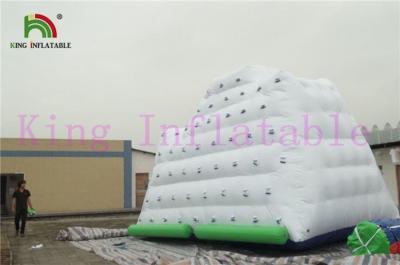 중국 물 공원을 위한 0.9mm PVC 방수포 백색/녹색 팽창식 물 장난감 거대한 빙산 판매용