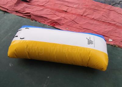Chine Oreiller sautant de mer de l'eau gonflable faite sur commande de lanceur, catapulte de flottement de goutte de l'eau à vendre