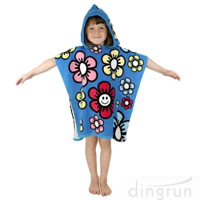 China De duurzame Handdoeken Met een kap van de Beeldverhaalponcho/Zachte Aanraking Gepersonaliseerde Ponchohanddoek Dryfast Te koop