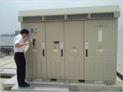 Cina Solare impermeabile all'aperto sull'invertitore di griglia per la centrale elettrica solare fotovoltaica in vendita