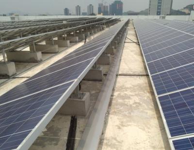 Cina La pianta a terra 5MW dei sistemi PV del montaggio del pannello solare enorme solare su potere di griglia genera la stazione in vendita