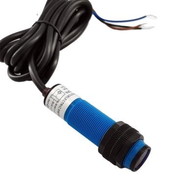 Cina l'uscita del cavo DC/SCR di distanza DC10-30V 3 di rilevazione di 0-30cm ha diffuso il tipo sensore fotoelettrico in vendita