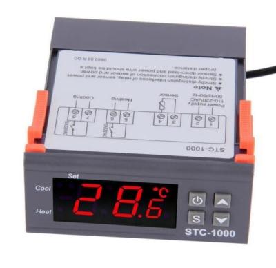 Cina Grado centigrado di accuratezza -50~110 di Thermocouple 0.1C del regolatore di temperatura del termostato di AC90~250V 10A Digital con il sensore in vendita