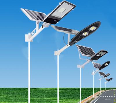 Cina Iluminazioni pubbliche alimentate solari integrate all'aperto del LED montate Palo con la batteria al litio in vendita