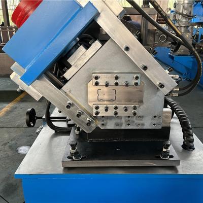 Cina Perno di C e rotolo del soffitto della pista che forma macchina 15KW con comando a catena 2.0mm in vendita
