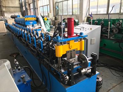 China Rollo del techo del rodillo Cr12 que forma la cabeza doble Decoiler 5.5kw de la máquina en venta
