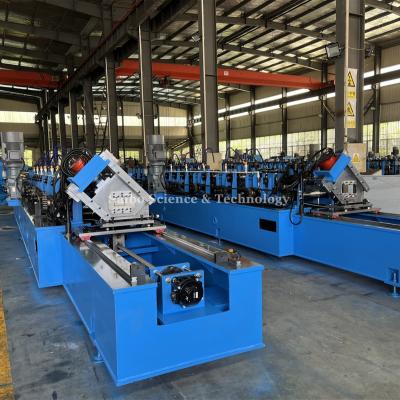 中国 正確なPLC制御 太陽光ロール形成機械 14 ステーション 7.5kw 水力切断力 販売のため