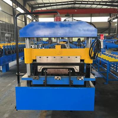China Máquina de moldagem de rolos de costura em pé, de pré-corte hidráulica, com postes de corte à venda