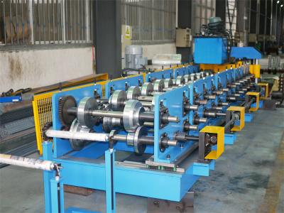 China Máquina formadora de rolo de painel de telhado de costura de metal portátil à venda