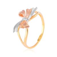 Quality 18kt Gold Engagement Ring: The Ultimate Symbol of Love and Class for sale