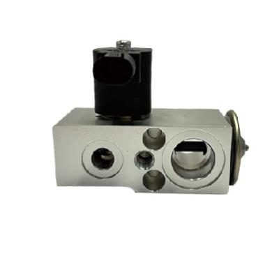 Cina Tesla Model 3 Valvola di espansione AC Solenoide 1101878-00-A 12V DC in vendita