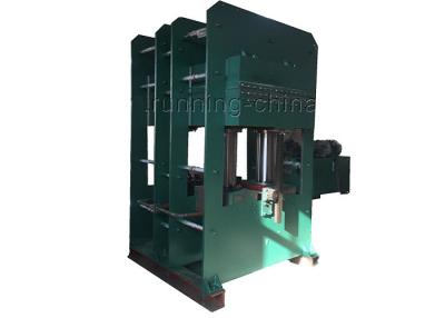 Cina Macchina di vulcanizzazione della stampa della gomma automatica con il tipo elettrico/vapore/del petrolio riscaldamento in vendita