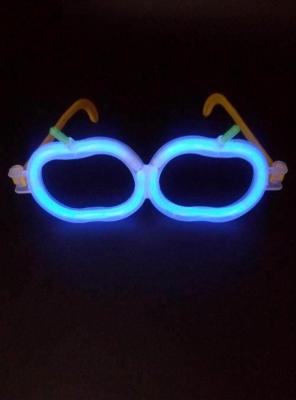 Novelty Light Up Apple Shape Glow Stick with Non-toxic PE Fluorescent Liquid