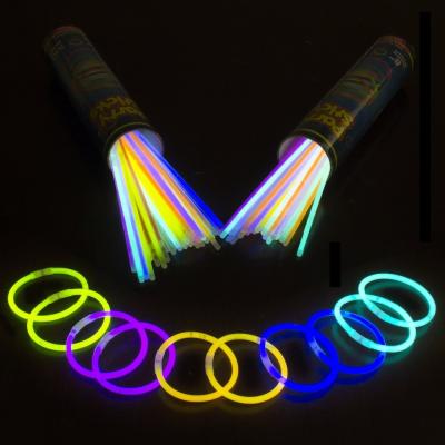 Non-toxic PE fluorescent liquid 8 inch glow stick bracelets for Christmas