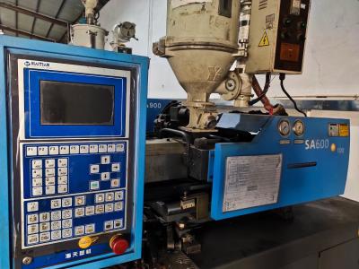 Cina Macchina a iniezione orizzontale utilizzata dell'haitiano SA600 60 Ton Injection Molding Machine Servo in vendita