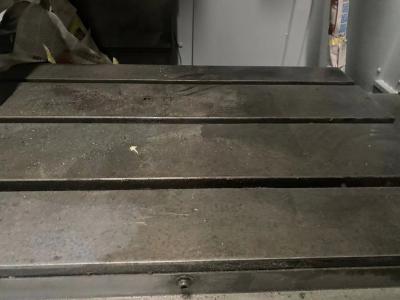 중국 24T 암 유형 ATC CNC 밀링 센터 초침 7.5Kw 서보 모터 스핀들 BT40 판매용