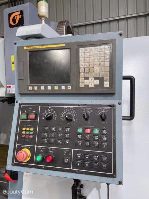 중국 3개의 축선 VMC CNC 머시닝 센터 오래 견딘 엄밀한 구조 Fanuc 체계 판매용