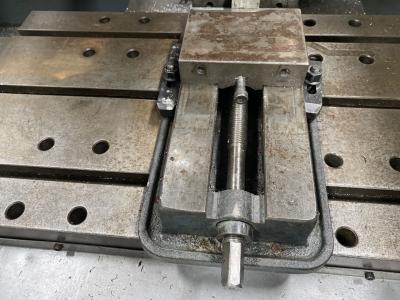 중국 Fanuc 체계를 가진 중고 CNC 머시닝 센터 AWEA 1020 고정밀 가이드웨이 판매용