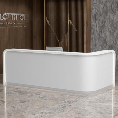 中国 テクスチャー 人工石カウンタートップ 会社 フロント デスク ホテル レセプション デスク サービス デスク シンプル モダン スタイリッシュ 曲がりくねったカウンター 販売のため