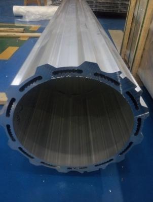 Κίνα 6063 σωλήνας 48mm εξώθησης αλουμινίου T5 διάμετρος για την περίφραξη ΣΥΝΕΧΏΝ μηχανών προς πώληση