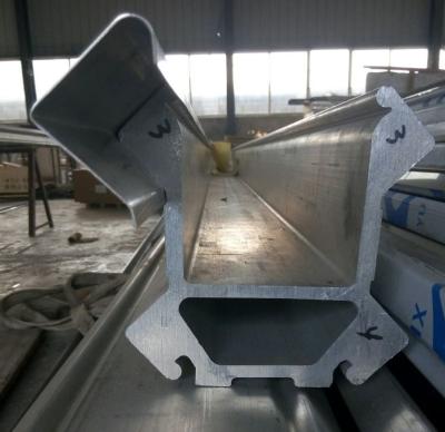 Chine Perçage de tunnel 7020 profils T6 expulsés en aluminium 7.25M à vendre