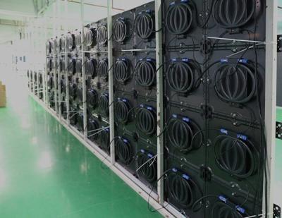 Cina L'alta parete dell'interno di luminosità P3.91mm video ha condotto l'affitto 1R1G1B dell'esposizione in vendita