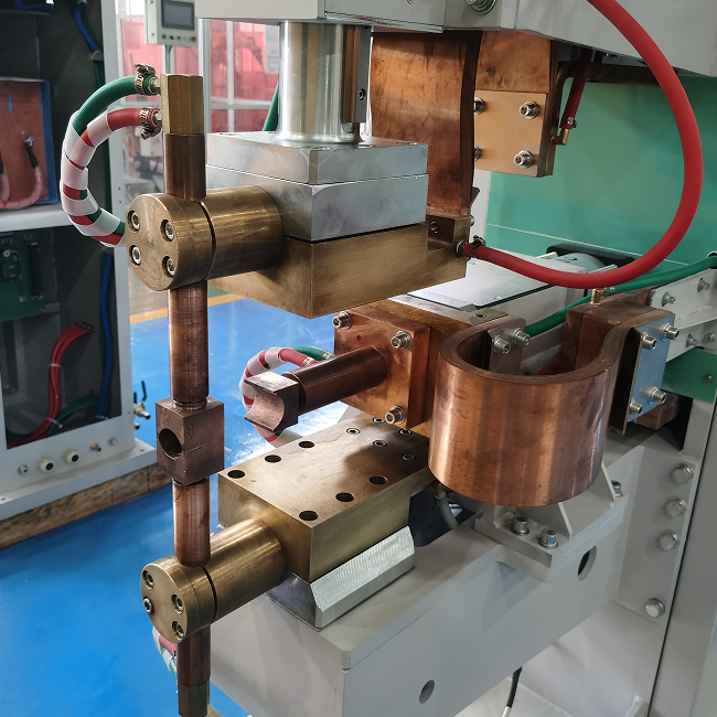 T joint projection welding machine