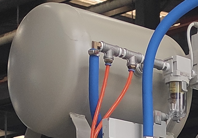 Automatic resistance projection welder detail image