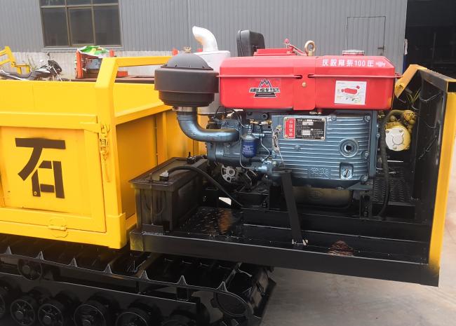 Hydraulic dump mechanism in action