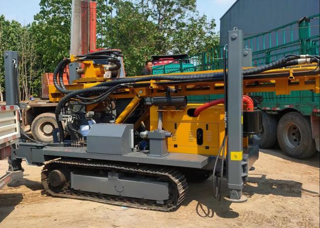 ST400 rig demonstrating its compact design