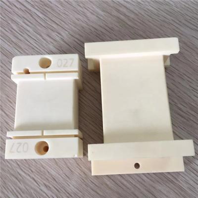 Китай плита zirconia точности CNC прямоугольника подвергли механической обработке токарным станком, который керамическая продается