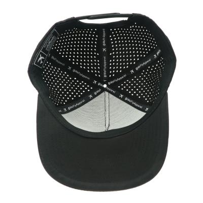 Chine Embossé 5 panneaux Noir Logo en PVC structuré Perforé Hole laser Percé Caps de baseball sportifs étanches à vendre