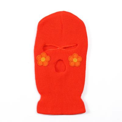 Chine Logo personnalisé Fleur brodée en tricot Masque de ski à balaclava pour les activités hivernales à vendre