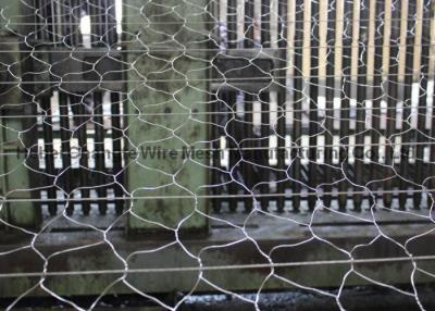 Cina Rete metallica esagonale galvanizzata per il muro di sostegno, tempo di impiego lungo esagonale della rete metallica in vendita
