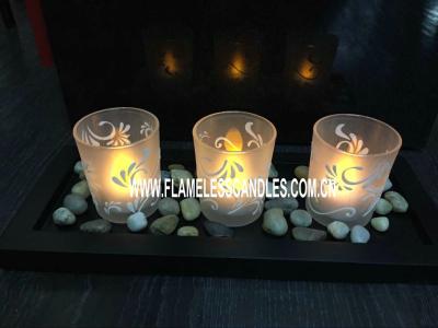 Cina Candele e supporti votivi di vetro della decorazione di nozze con il vassoio e la roccia di legno in vendita