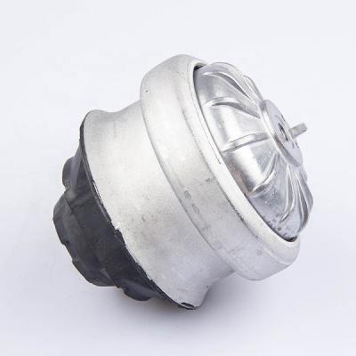 Cina Supporti di motore di gomma di Mercedes W124 della trasmissione 1242401517 1242400117 2012401217 in vendita
