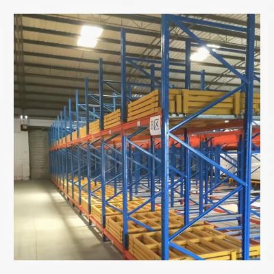Cina High Density Push Back Pallet Racking For Warehouse in vendita