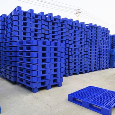 Cina 800.00cm * 800.00cm * 80.00cm Common Heavy Duty Plastic Pallet with and Package Size in vendita