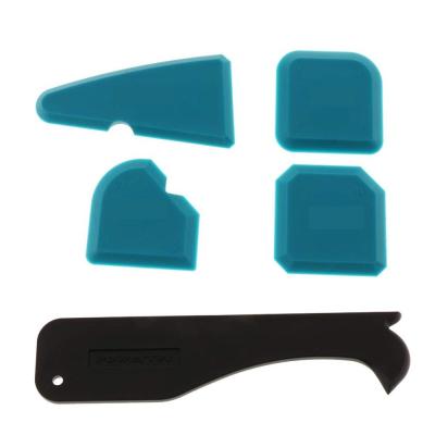 Cina 5x Strumenti di finitura del sigillante, raschiatore per la rimozione della colata in silicone e strumento di calcificazione per l'allineamento delle spate per la cucina bagno e altro ancora in vendita