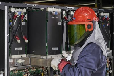 중국 EATON UPS 브랜드 9395 시리즈 200kva 300kva 1200KVA 제조 의약품용 3단계 온라인 UPS 전원 공급 시스템 판매용