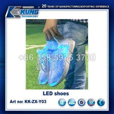 Cina Le scarpe casuali addebitabili hanno condotto le luci per l'alta durevolezza dei bambini in vendita