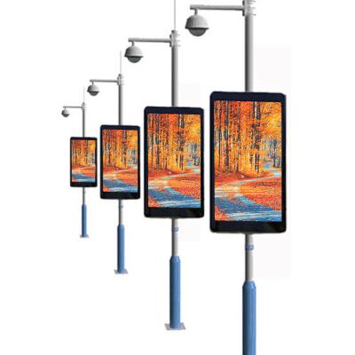 Cina Road Light Pole Outdoor Advertising Waterproof Video Display Screen P3 P4 P5 P6 in vendita