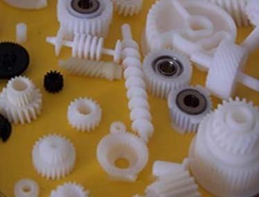 Cina L'iniezione di plastica di alta precisione parte lo stampaggio ad iniezione di plastica su ordinazione per l'accessorio per tubi in vendita