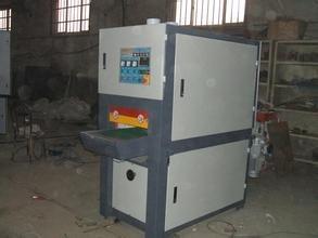 China Máquina durable de la laminación para la máquina de la protuberancia del perfil de WPC en venta