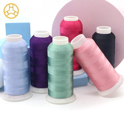 Cina 120D/2 Conteggio di filati 720 colori 4000 Yard Filato ricamato in poliestere per macchina da cucire in vendita