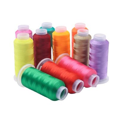 Cina 150D/2 100% filo ricamato in poliestere per la macchina 5000m Peso 160g in colori misti in vendita