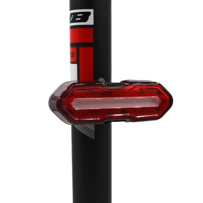 Cina Luce astuta 42.3g della coda della bicicletta del Usb del LED della bicicletta della coda della montagna ricaricabile impermeabile della luce in vendita