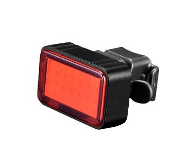 Cina Gli accessori della bicicletta di USB hanno condotto la luce ricaricabile della coda della bici intelligente in vendita